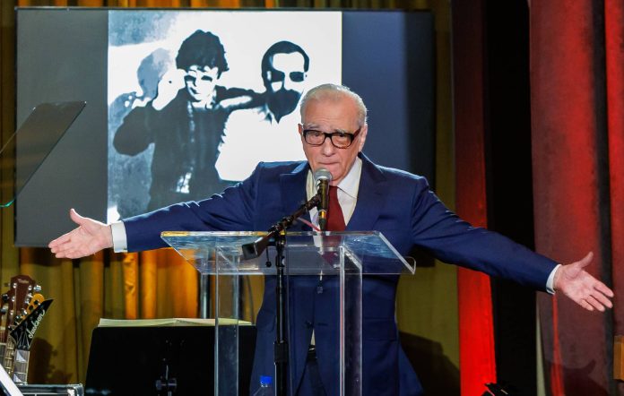 Joni Mitchell, Martin Scorsese and Leonardo DiCaprio attend Robbie ...