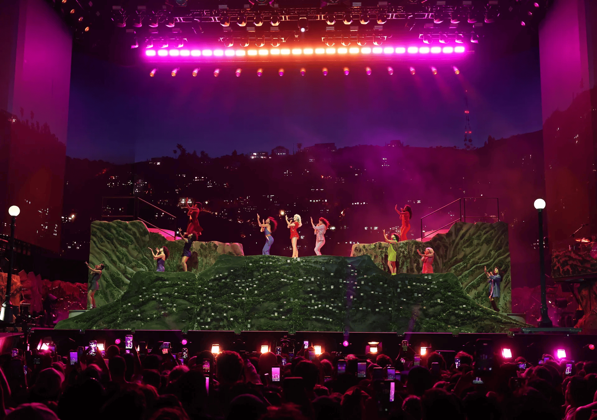 From Sabrinawood to Bieber’s minimalism: Coachella 2026’s best stage ...